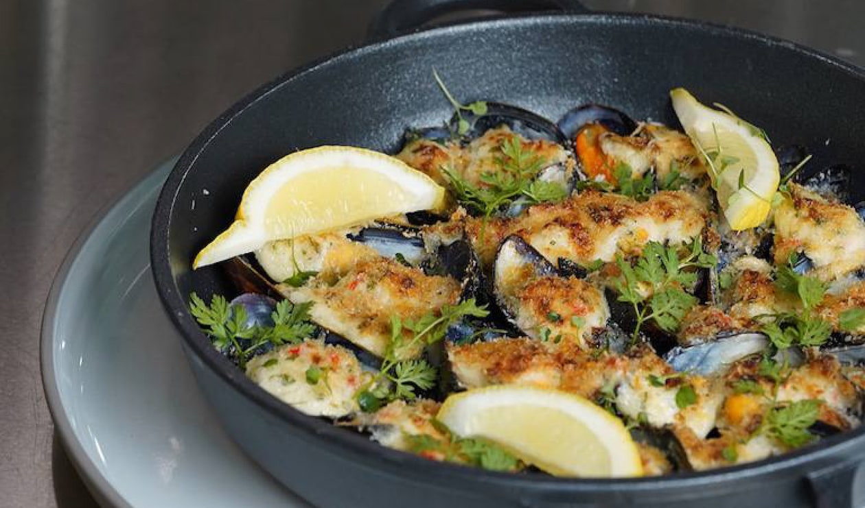 Gratinéed Mussels Recipe - An Impressive dish - Recipe